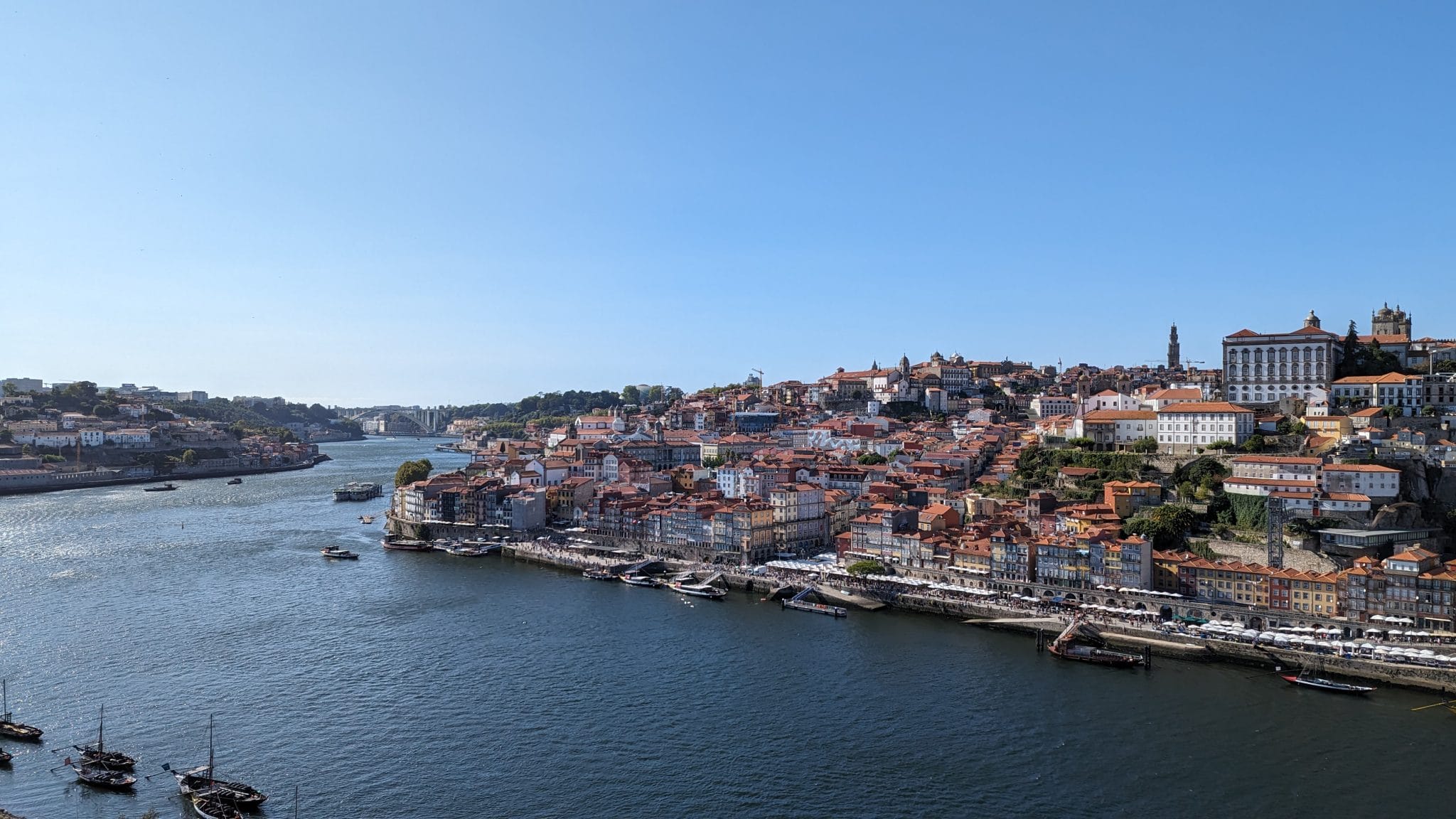 How to Get Around Porto: Ultimate Guide for 2025 - Pass to Portugal