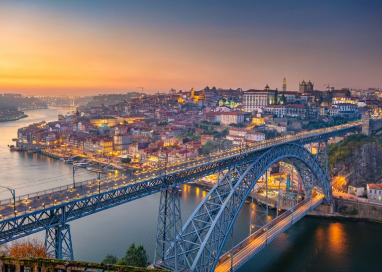 15 Best Porto Viewpoints for Stunning City Views (2025) - Pass to Portugal