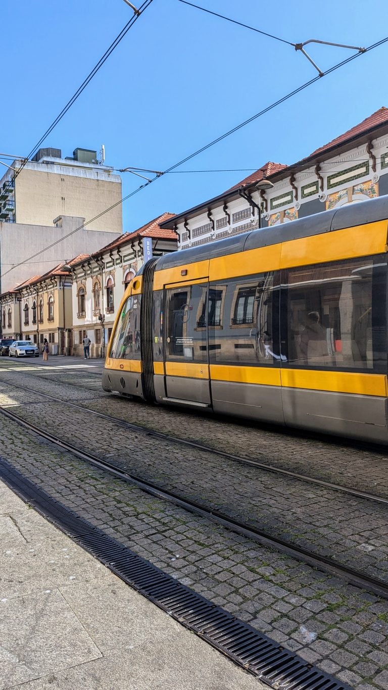 The Andante Card: Your Essential Guide to Getting Around Porto - Pass to Portugal